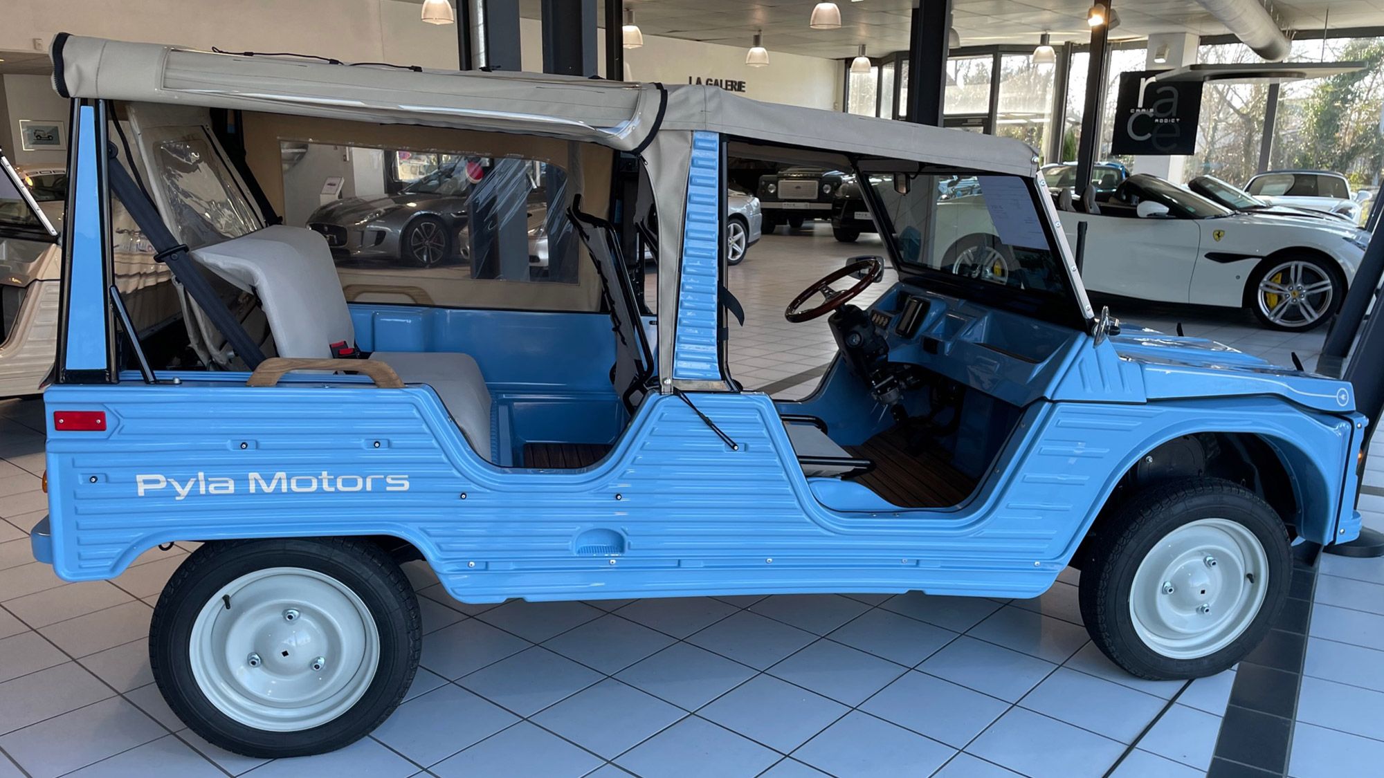 Méhari bleue en vente : Occasion chez Pyla Motors - La Teste-de-Buch